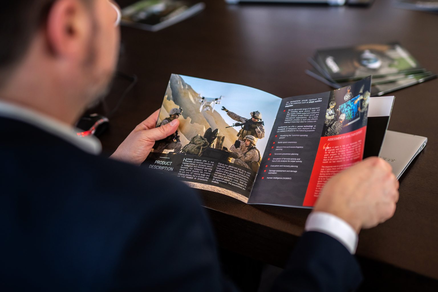 Still platforms - Holotech